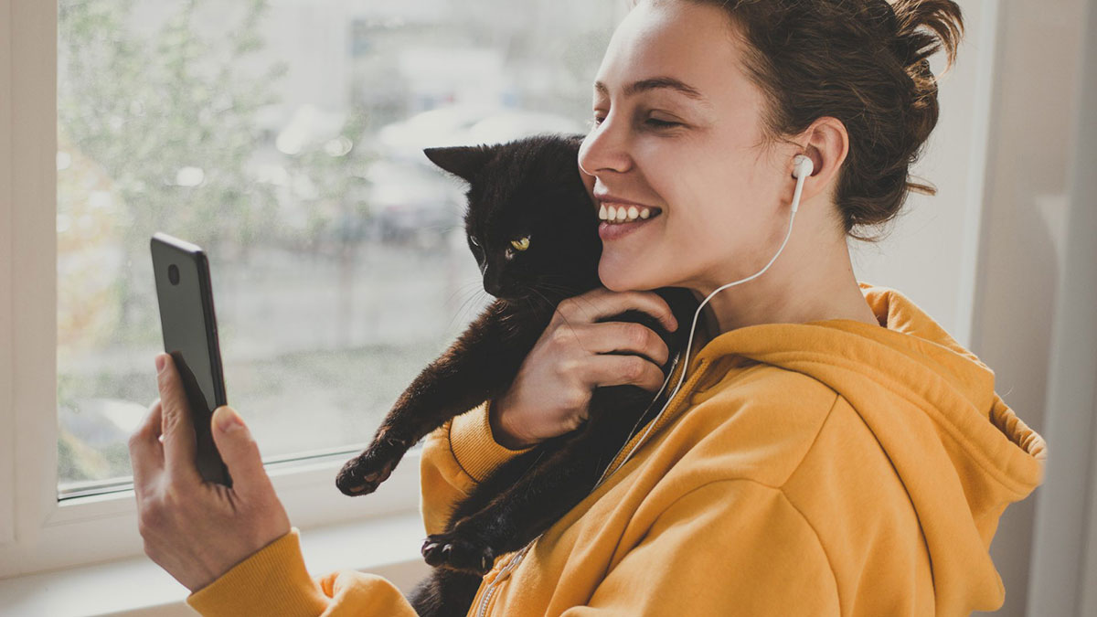 Pets for Millennials: Embracing the Pet Ownership Trend - FetchaDate ...